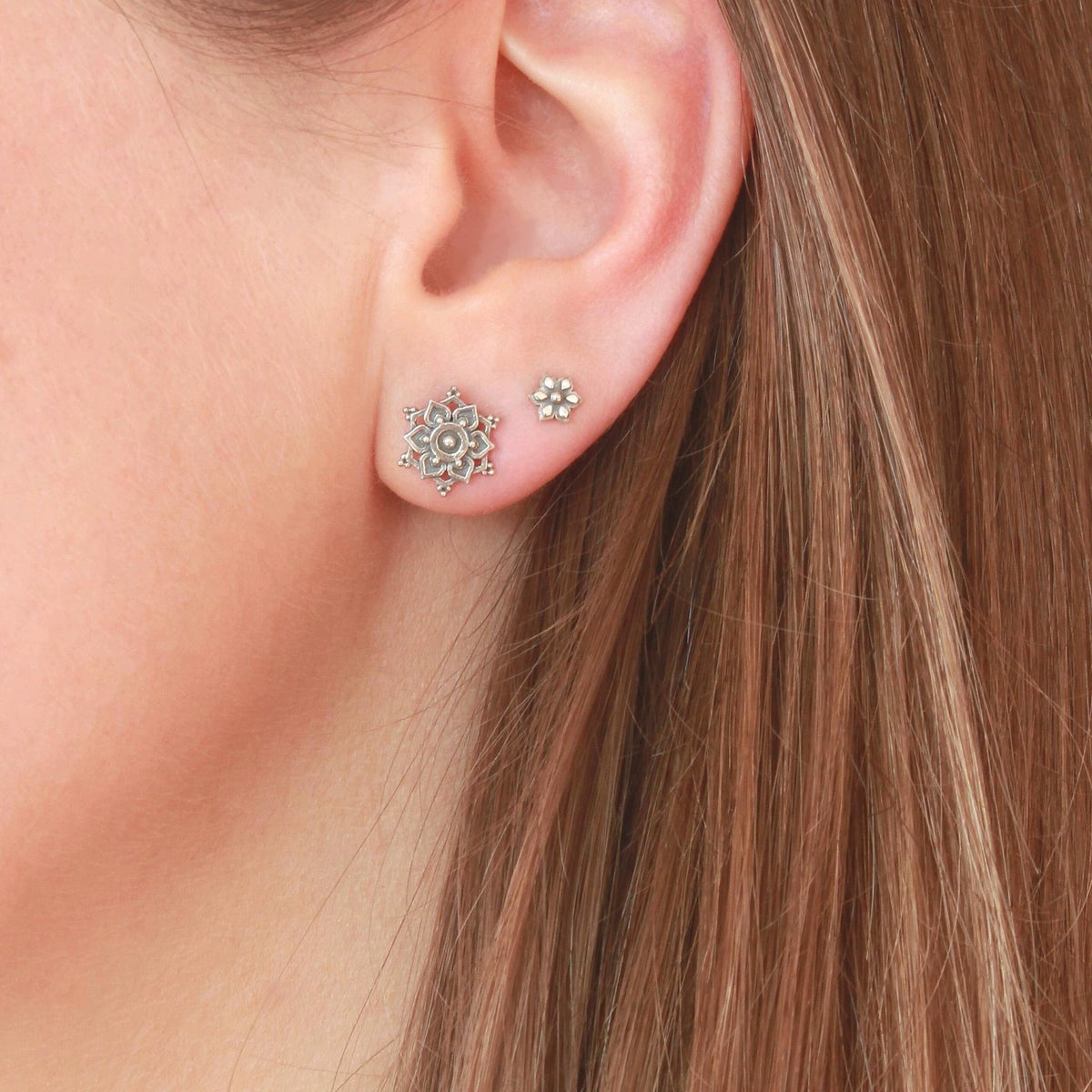 Tiny Flower Studs | Pam Kerr NZ Jewellery Designer – Pam Kerr Designs